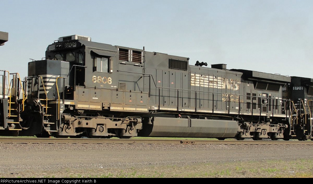 NS 8808